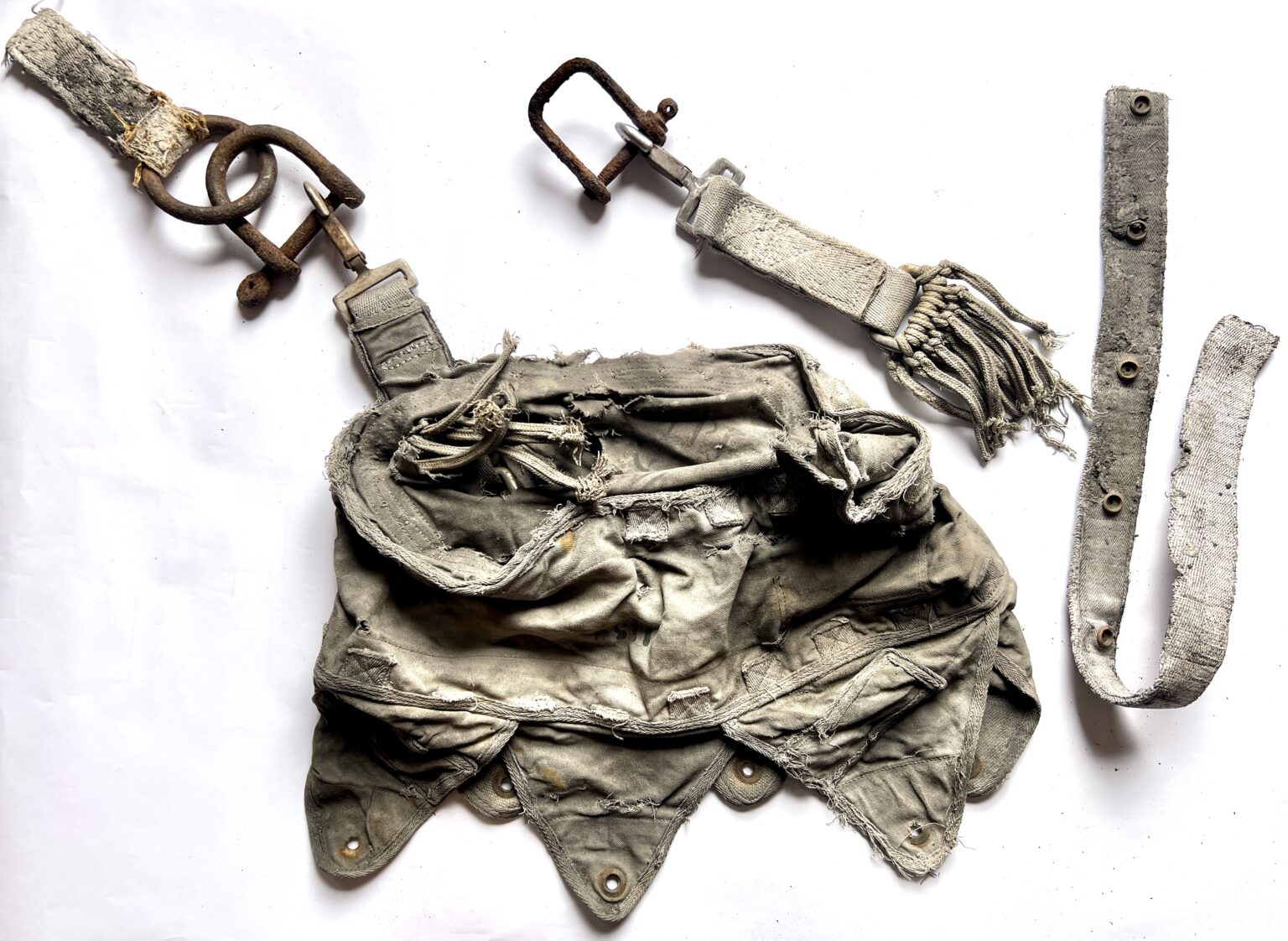 Ötztaler Museen Fallschirm der “Operation Greenup”Gletscherfund im Museum